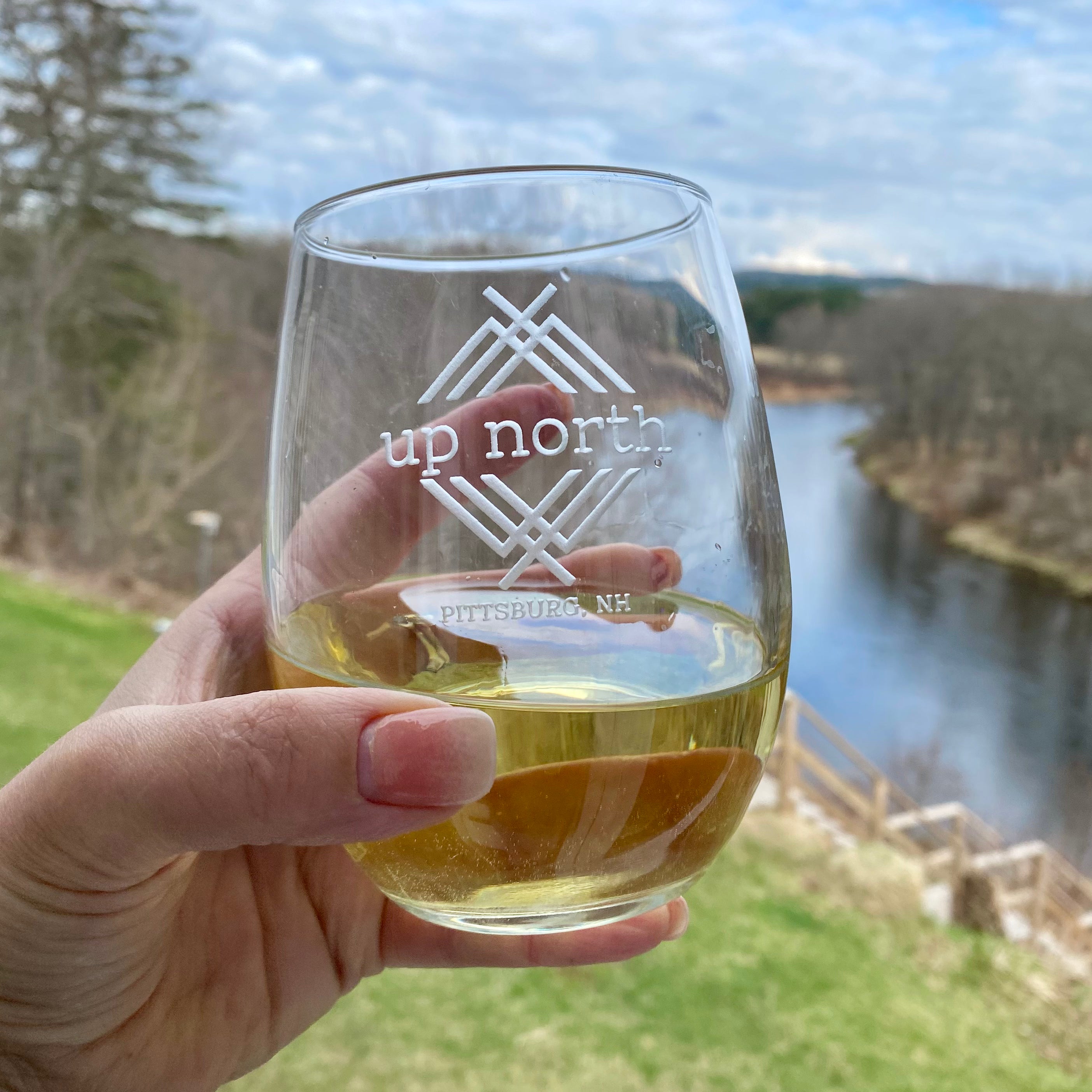 Up North 21 oz Etched Stemless Wine Glass – Up North NH